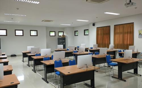 Lab Pemrograman dan Sistem Informasi | Program Studi Pendidikan Teknik Informatika